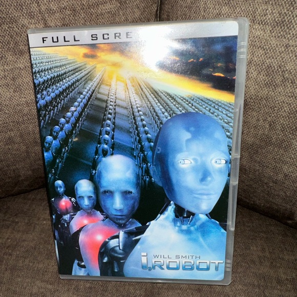 Fox | Media | Irobot Dvd 204 Action Scifi Movie Starring Will Smith ...